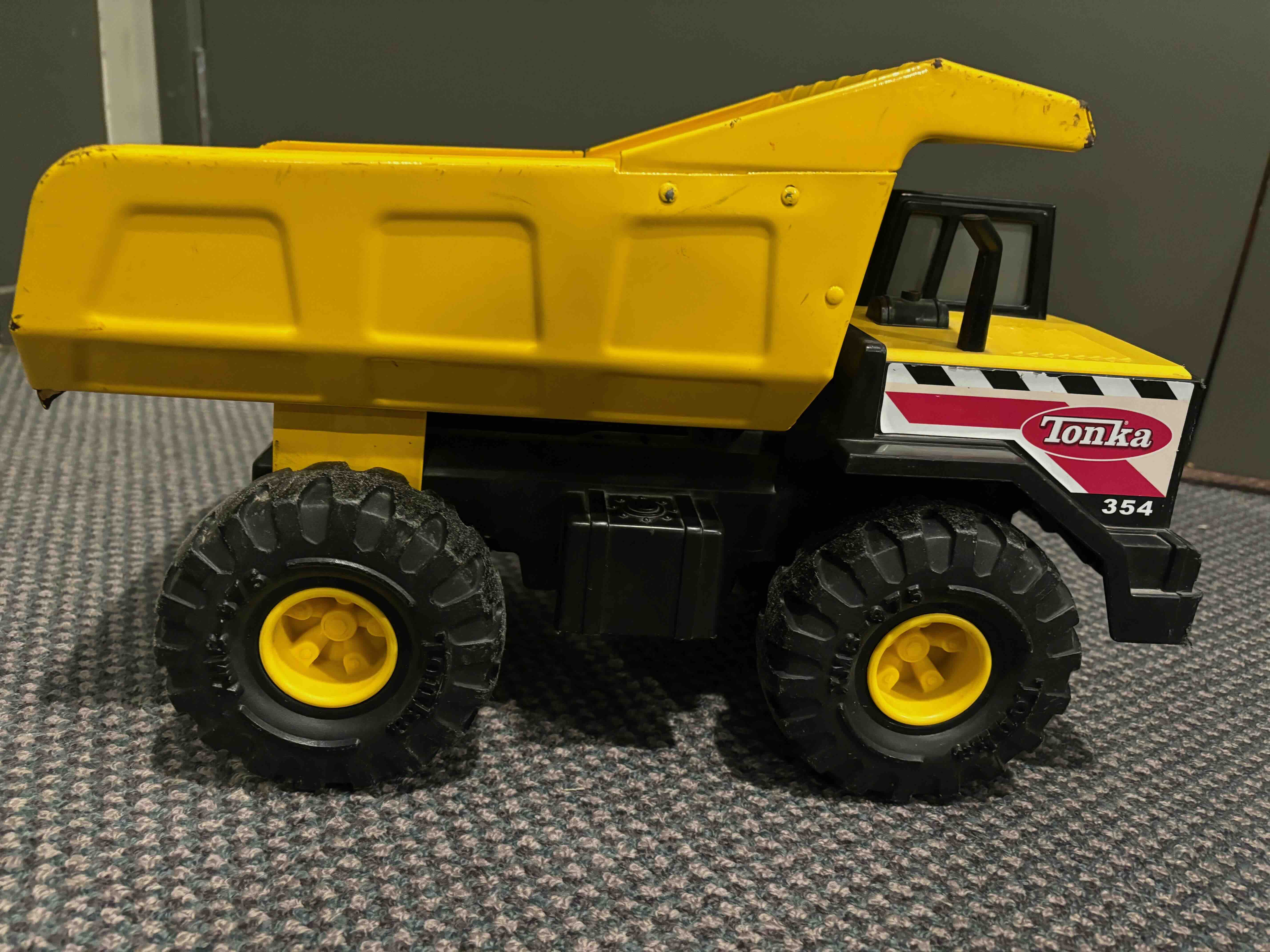 Tonka 354 Dump Truck