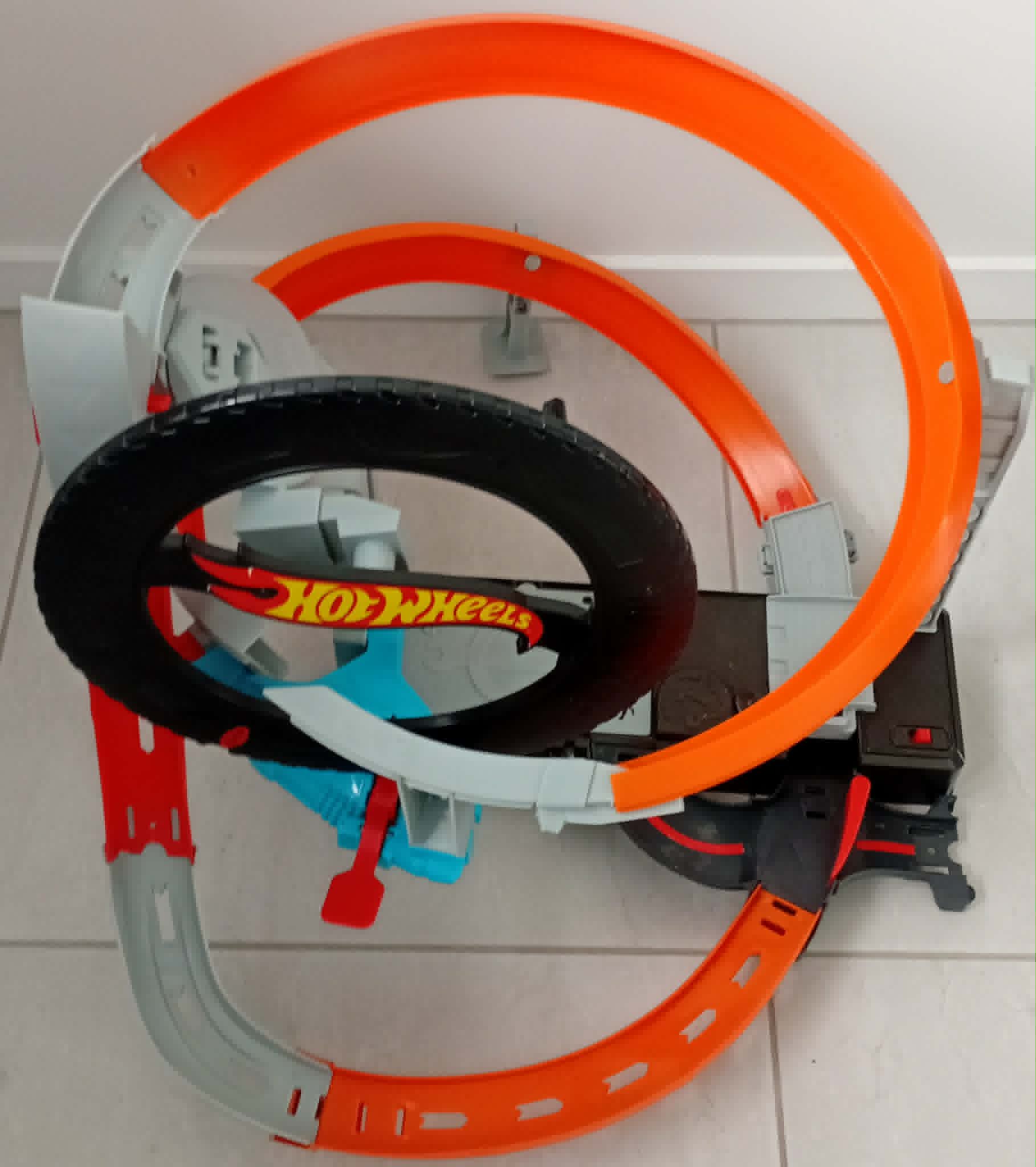 Hot Wheels Hyper-Boost Tire Shop